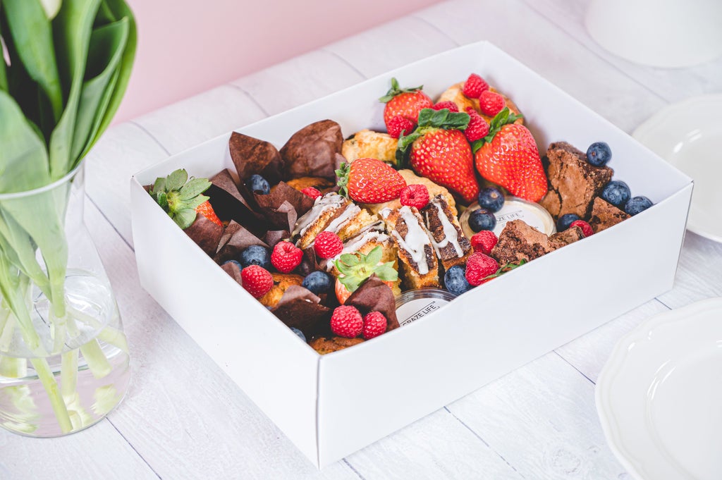 Cake Graze Box - The Lounge by Graze Life. Berkhamsted, Herts. | Graze Life